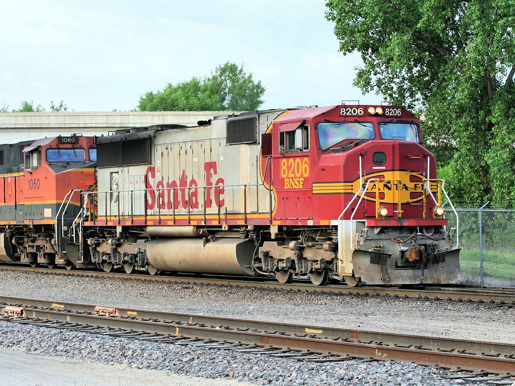 BNSF 8206